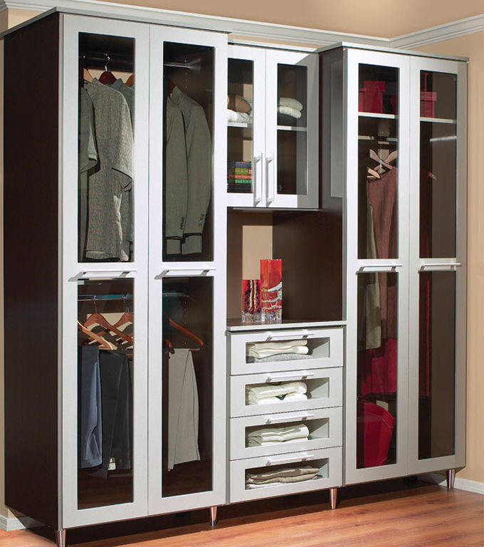 17 Classy Closets